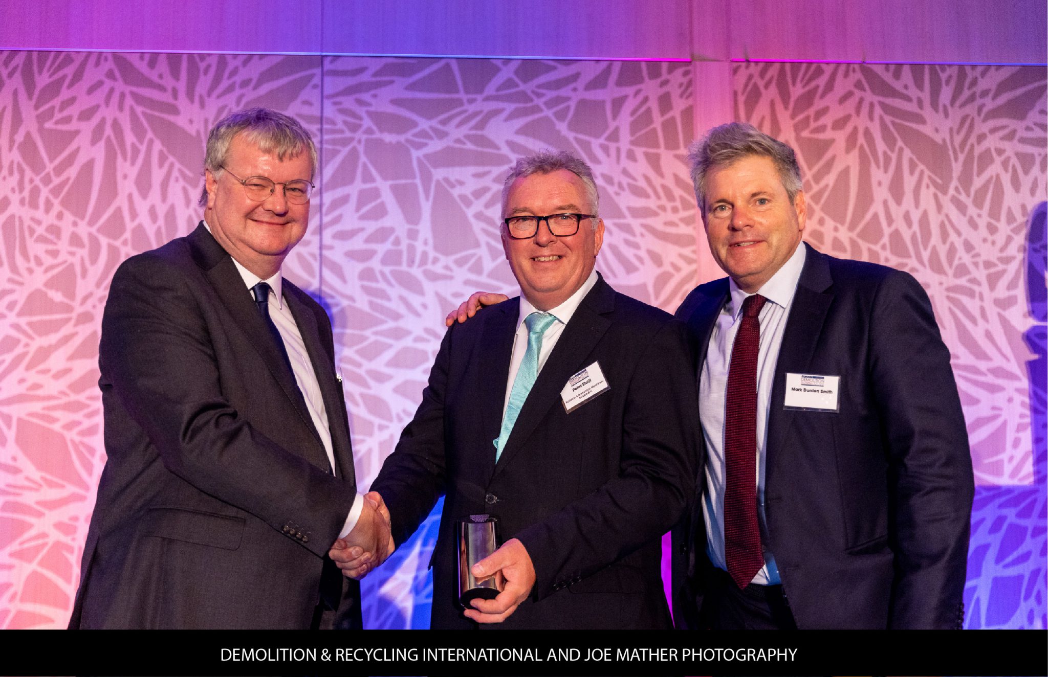 Kobelco wins World Demolition Award - Kobelco Construction Machinery ...
